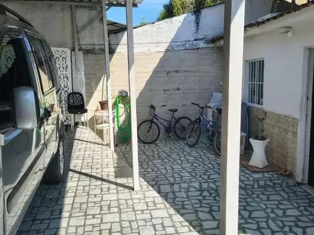 Casa / Sobrado para Venda em São Gonçalo/RJ Zé Garoto 3 Quartos