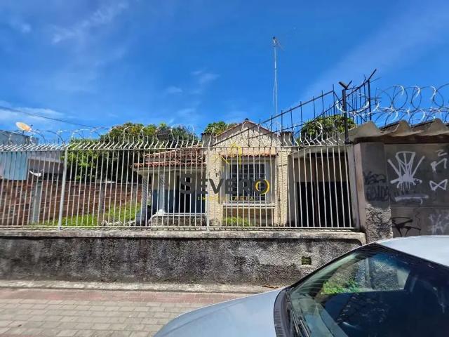 Casa / Sobrado para Venda em São Gonçalo/RJ Zé Garoto 3 Quartos