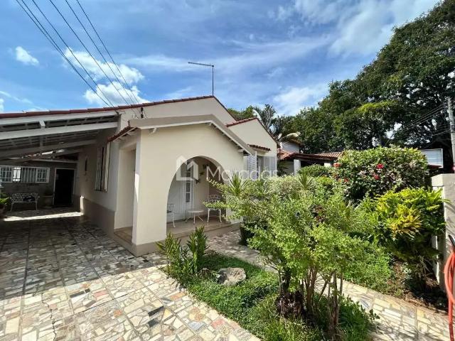Casa / Sobrado para Venda em São Fidélis/RJ Centro 2 Quartos