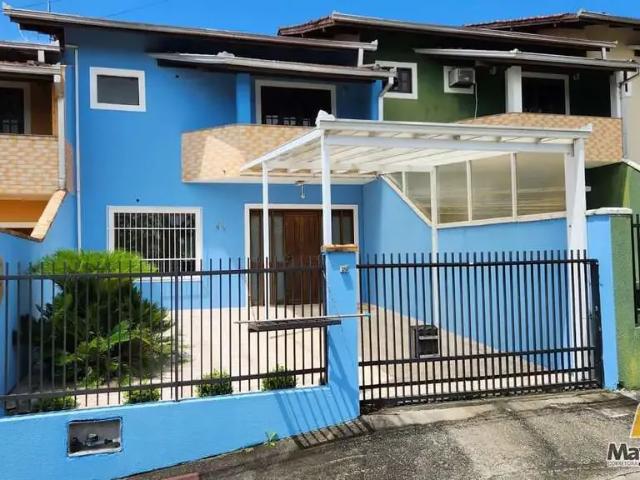 Casa / Sobrado para Venda em São Francisco do Sul/SC Água Branca 3 Quartos