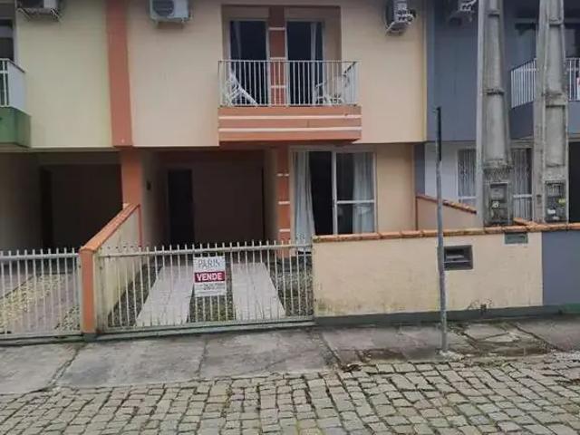 Casa / Sobrado para Venda em São Francisco do Sul/SC Balneário Enseada 3 Quartos