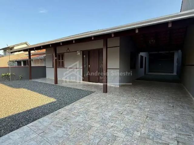 Casa / Sobrado para Venda em São Francisco do Sul/SC Balneário Enseada 4 Quartos