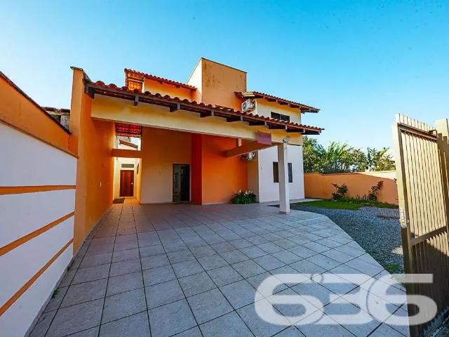 Casa / Sobrado para Venda em São Francisco do Sul/SC Balneário Enseada 4 Quartos