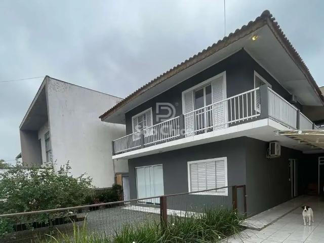 Casa / Sobrado para Venda em São Francisco do Sul/SC Balneário Enseada 5 Quartos