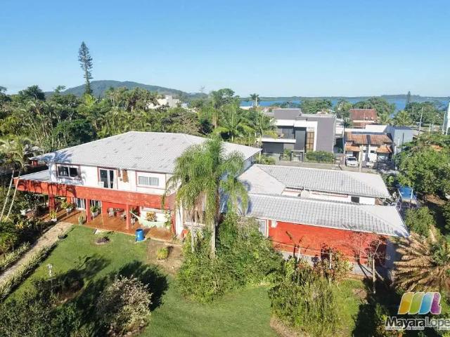 Casa / Sobrado para Venda em São Francisco do Sul/SC Capri 7 Quartos