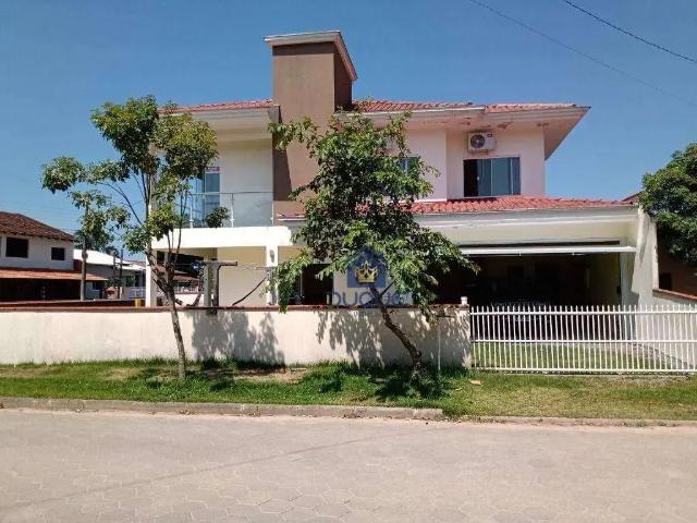 Casa / Sobrado para Venda em São Francisco do Sul/SC Centro 4 Quartos