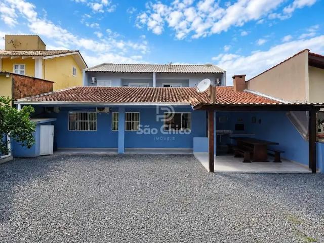 Casa / Sobrado para Venda em São Francisco do Sul/SC Itaguaçu 2 Quartos