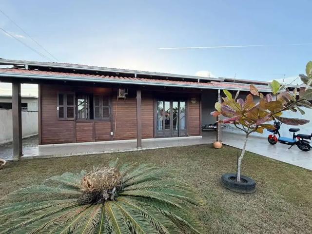 Casa / Sobrado para Venda em São Francisco do Sul/SC Praia do Ervino 4 Quartos
