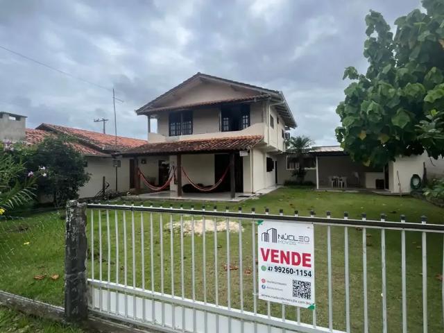 Casa / Sobrado para Venda em São Francisco do Sul/SC Praia do Ervino 4 Quartos