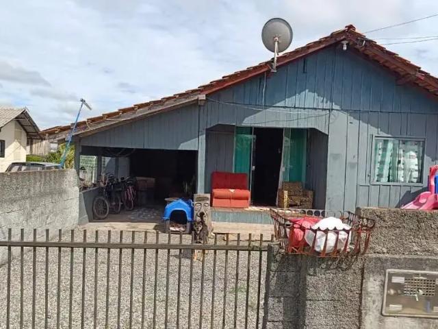 Casa / Sobrado para Venda em São Francisco do Sul/SC Praia do Ervino 6 Quartos