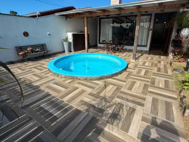 Casa / Sobrado para Venda em São Francisco do Sul/SC Praia do Ervino 2 Quartos