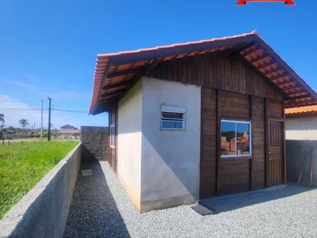 Casa / Sobrado para Venda em São Francisco do Sul/SC Praia do Ervino 2 Quartos