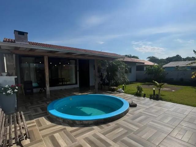 Casa / Sobrado para Venda em São Francisco do Sul/SC Praia do Ervino 2 Quartos
