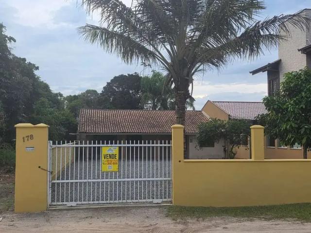 Casa / Sobrado para Venda em São Francisco do Sul/SC Praia do Ervino 3 Quartos