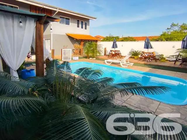 Casa / Sobrado para Venda em São Francisco do Sul/SC Praia Grande 4 Quartos
