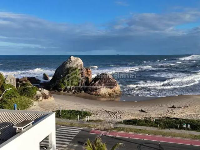 Casa / Sobrado para Venda em São Francisco do Sul/SC Praia Grande 4 Quartos