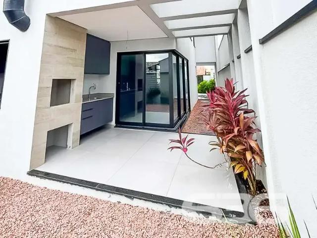 Casa / Sobrado para Venda em São Francisco do Sul/SC Praia Grande 3 Quartos