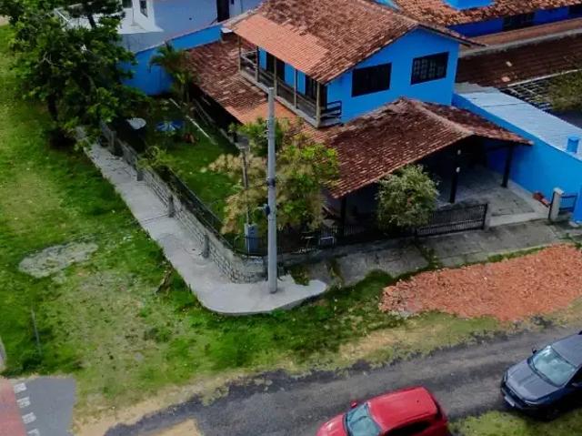 Casa / Sobrado para Venda em São Francisco do Sul/SC Praia Grande 3 Quartos
