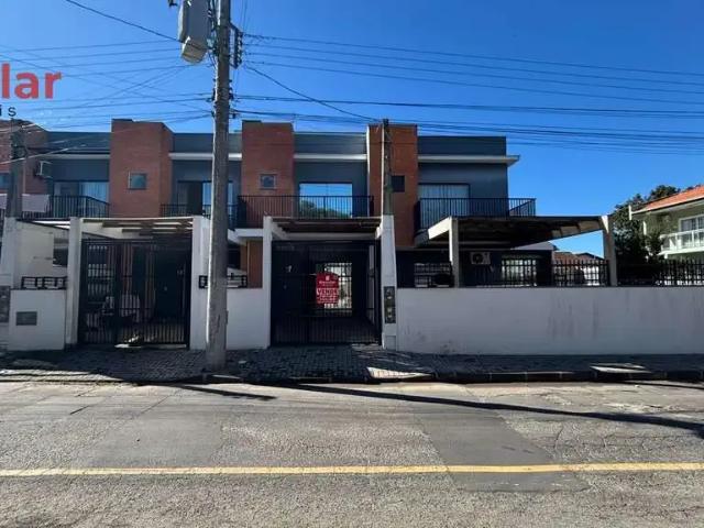 Casa / Sobrado para Venda em São Francisco do Sul/SC Ubatuba 3 Quartos