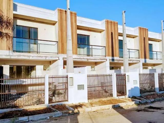 Casa / Sobrado para Venda em São Francisco do Sul/SC Ubatuba 3 Quartos
