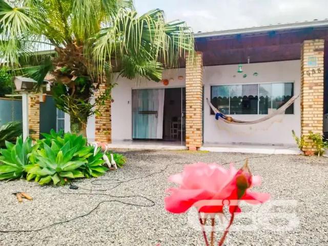 Casa / Sobrado para Venda em São Francisco do Sul/SC Ubatuba 3 Quartos