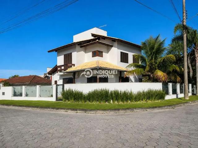 Casa / Sobrado para Venda em São Francisco do Sul/SC Ubatuba 4 Quartos