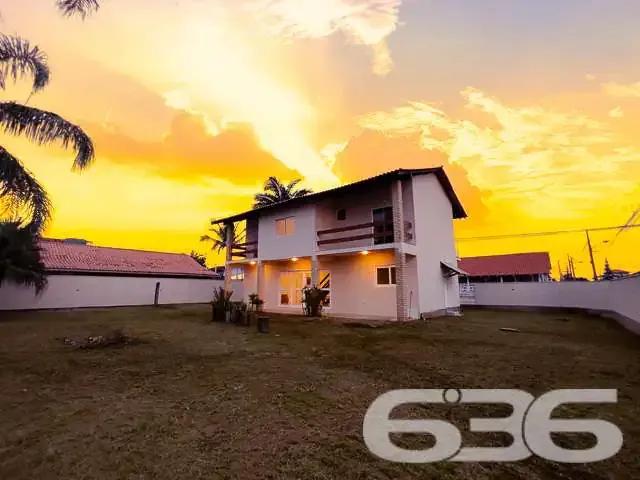 Casa / Sobrado para Venda em São Francisco do Sul/SC Ubatuba 4 Quartos