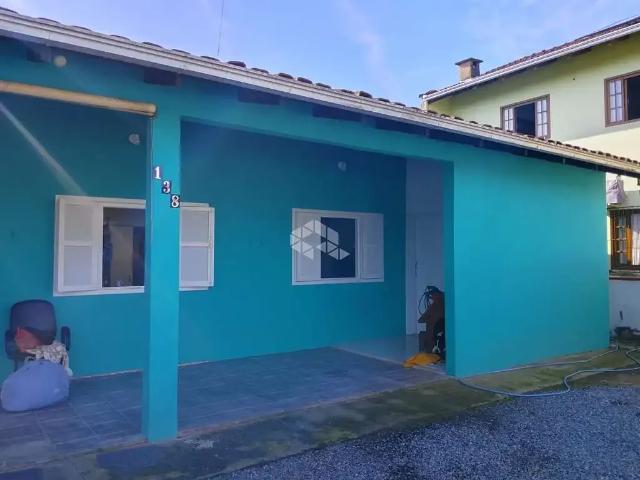 Casa / Sobrado para Venda em São Francisco do Sul/SC Ubatuba 4 Quartos