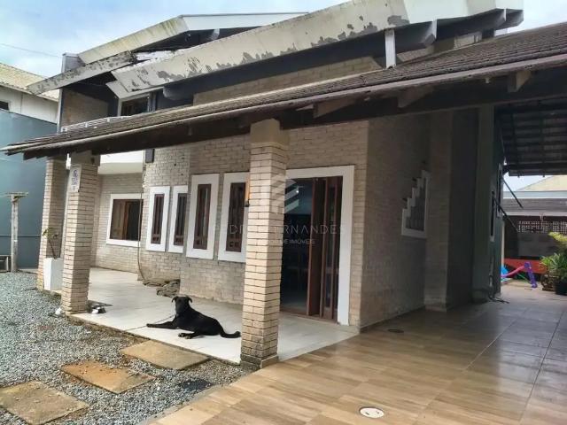 Casa / Sobrado para Venda em São Francisco do Sul/SC Ubatuba 4 Quartos