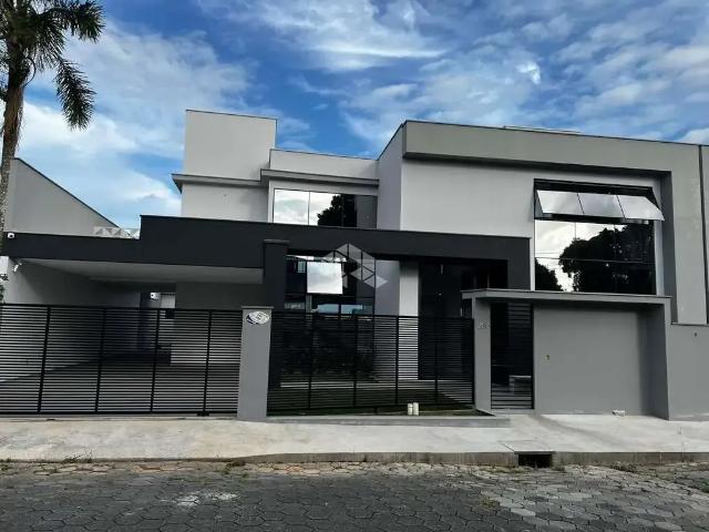 Casa / Sobrado para Venda em São Francisco do Sul/SC Ubatuba 6 Quartos