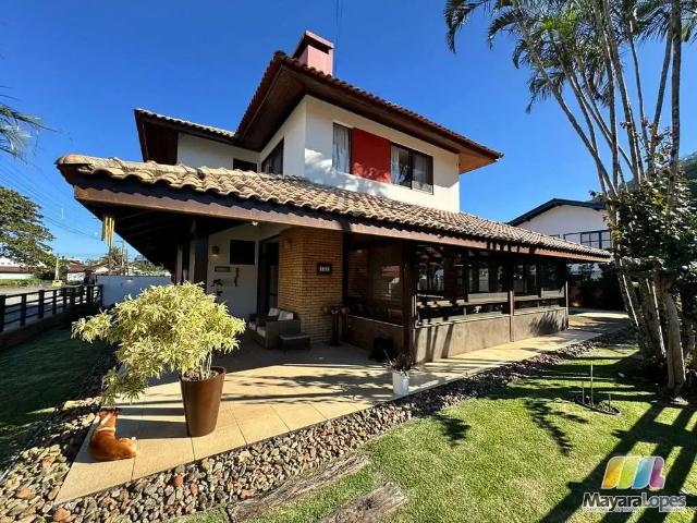 Casa / Sobrado para Venda em São Francisco do Sul/SC Ubatuba 6 Quartos
