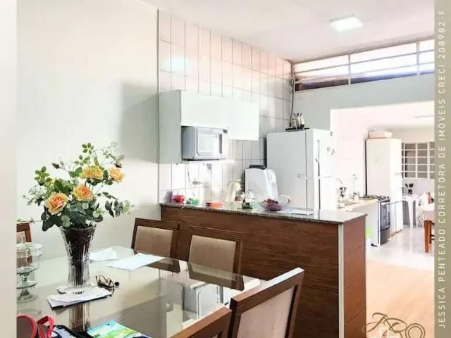Casa / Sobrado para Venda em São João da Boa Vista/SP Vila Zanetti 4 Quartos