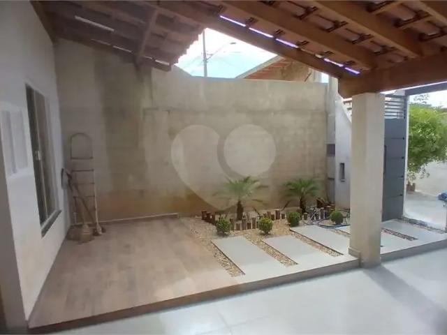 Casa / Sobrado para Venda em São João da Boa Vista/SP Jardim Aurora 2 Quartos