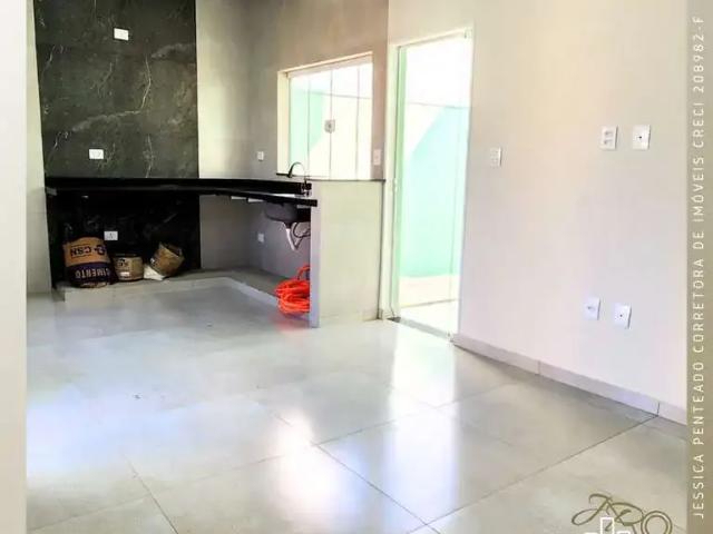 Casa / Sobrado para Venda em São João da Boa Vista/SP Jardim das Flores 2 Quartos