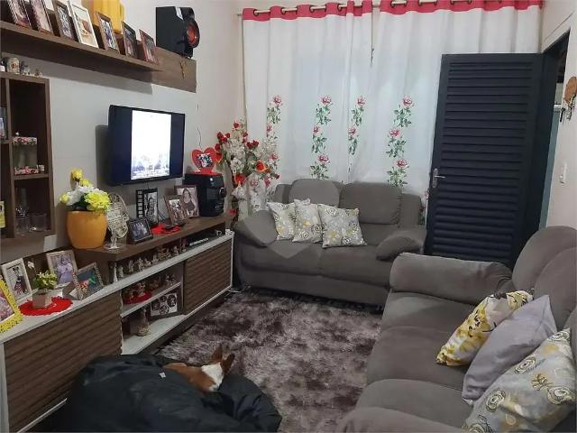 Casa / Sobrado para Venda em São João da Boa Vista/SP Jardim Lucas Teixeira 3 Quartos