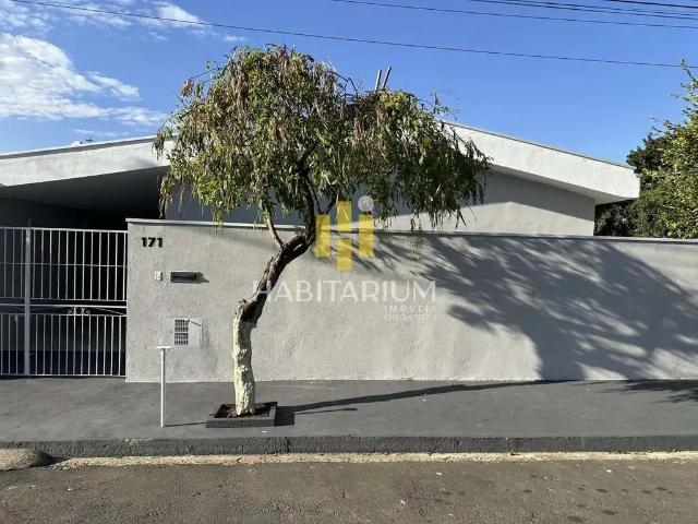 Casa / Sobrado para Venda em São João da Boa Vista/SP Jardim Magalhães 2 Quartos