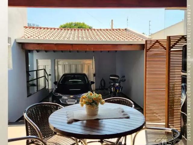 Casa / Sobrado para Venda em São João da Boa Vista/SP Jardim Recanto das Águas 4 Quartos
