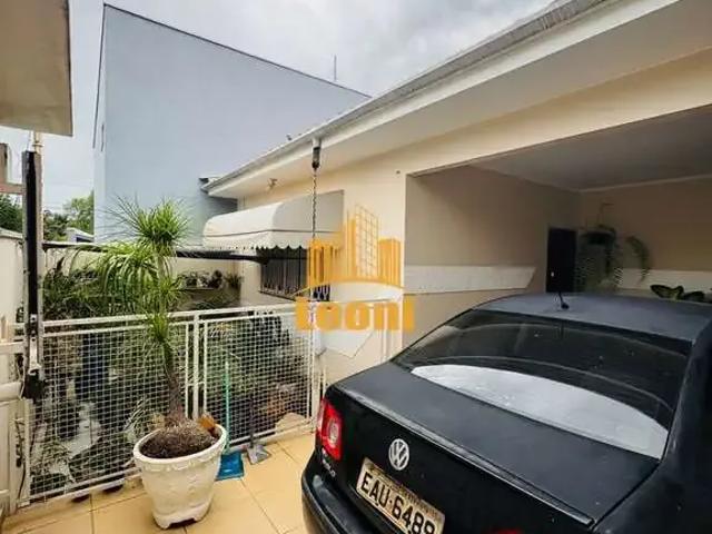 Casa / Sobrado para Venda em São João da Boa Vista/SP Jardim Recanto dos Pássaros 3 Quartos