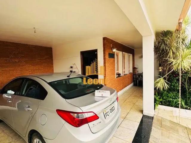 Casa / Sobrado para Venda em São João da Boa Vista/SP Jardim Vila Rica 3 Quartos