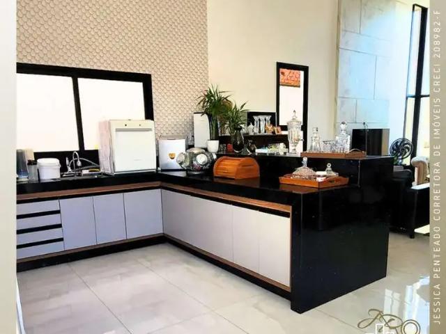 Casa / Sobrado para Venda em São João da Boa Vista/SP Loteamento Parque Alvorada 3 Quartos