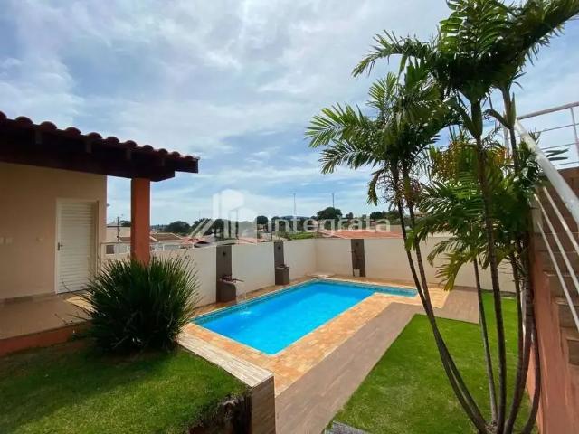 Casa / Sobrado para Venda em São João da Boa Vista/SP Recanto do Lago 4 Quartos