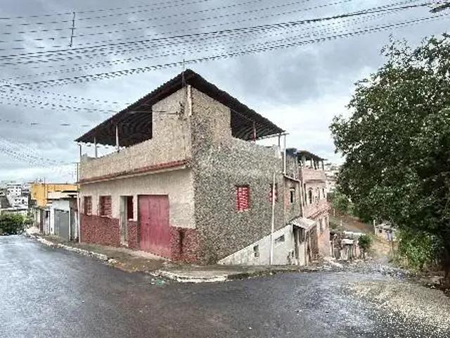 Casa / Sobrado para Venda em São João Nepomuceno/MG Santa Terezinha 1 Quartos