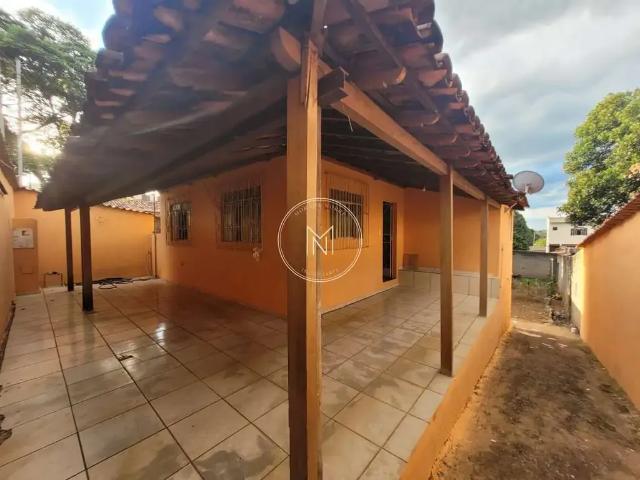 Casa / Sobrado para Venda em São Joaquim de Bicas/MG Centro 2 Quartos