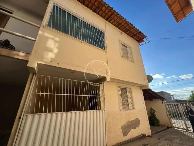 Casa / Sobrado para Venda em São Joaquim de Bicas/MG Centro 3 Quartos