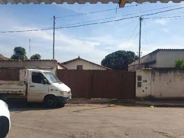 Casa / Sobrado para Venda em São Joaquim de Bicas/MG Planalto 2 Quartos