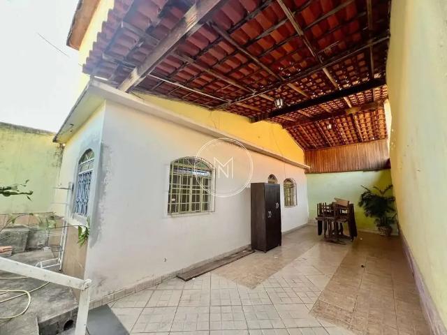 Casa / Sobrado para Venda em São Joaquim de Bicas/MG Planalto 3 Quartos