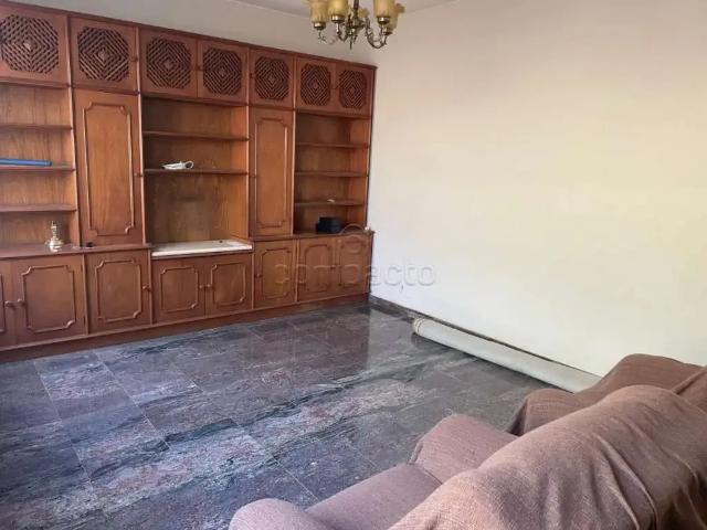 Casa / Sobrado para Venda em São José do Rio Preto/SP Vila Maceno 4 Quartos