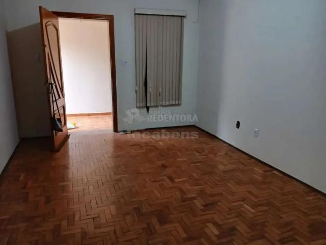 Casa / Sobrado para Venda em São José do Rio Preto/SP Vila Maceno 3 Quartos