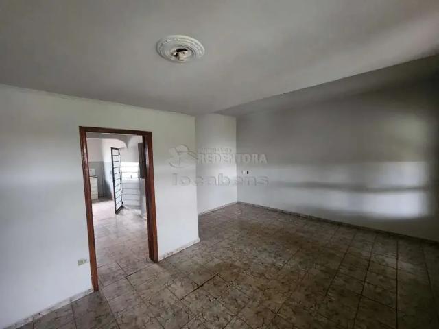 Casa / Sobrado para Venda em São José do Rio Preto/SP Cecap 3 Quartos