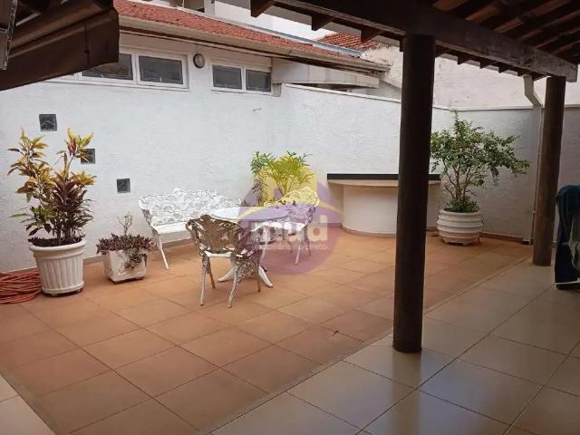Casa / Sobrado para Venda em São José do Rio Preto/SP Cidade Nova 5 Quartos